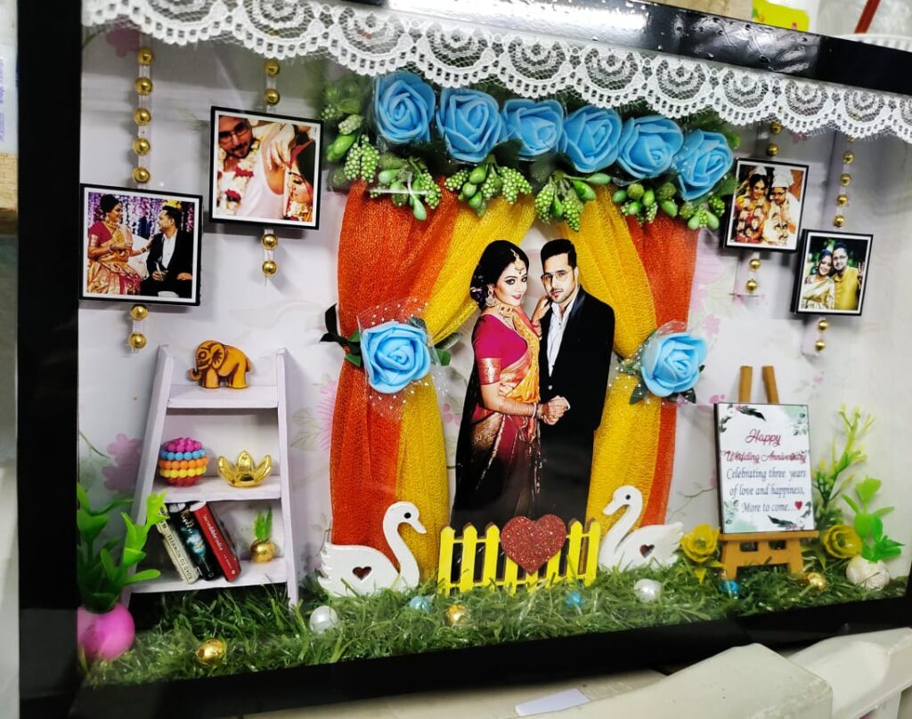 Miniature Frame Shadow Box With Light - Customized Photo Frame 3d ...